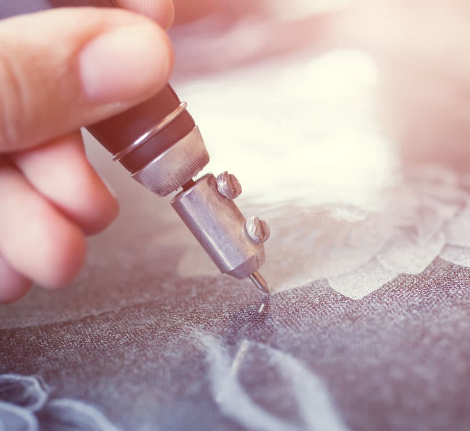 Memorial Engraving & Ornamentation for Headstone and Plaques